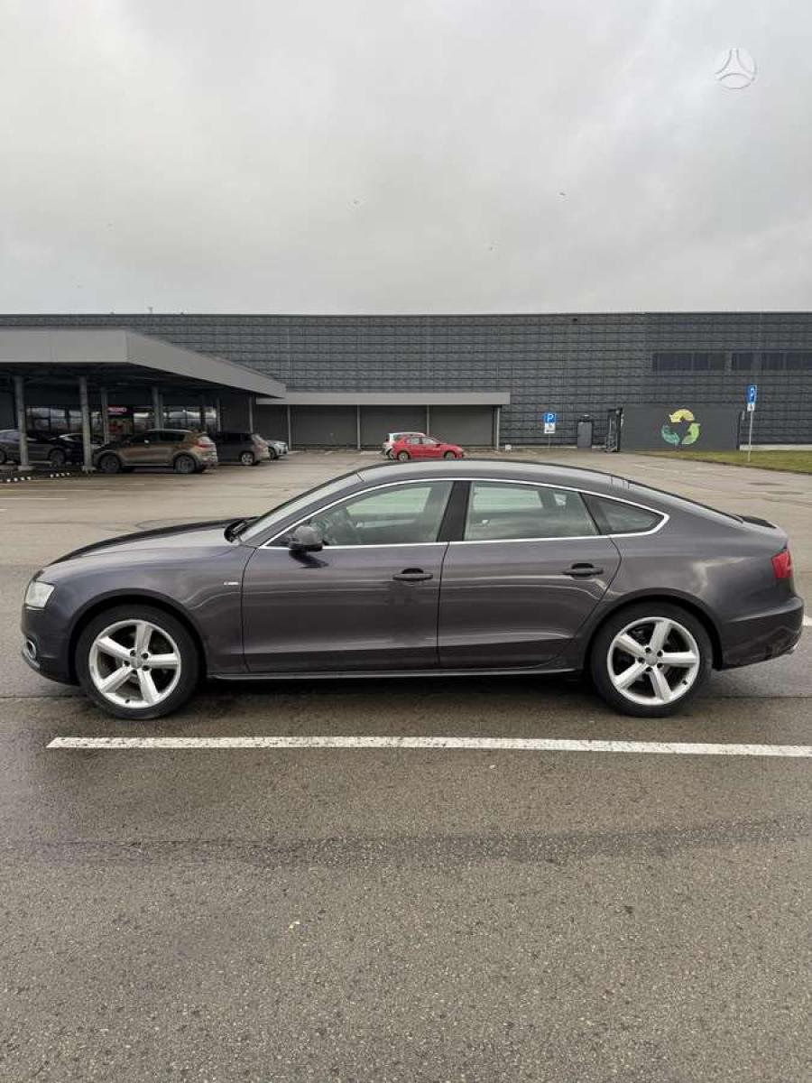 Grey Audi A5 Sportback 2011 in Siauliai, with an engine capacity of 1.97 L and mileage of 295 thousand km for 2800 €, photo 4 on AUTOMOTO.COM.LV