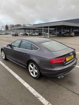 Grey Audi A5 Sportback 2011 in Siauliai, with an engine capacity of 1.97 L and mileage of 295 thousand km for 2800 €, photo 5 on AUTOMOTO.COM.LV