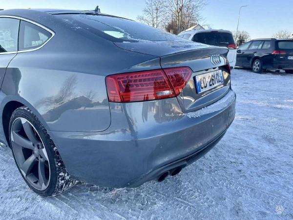 Grey Audi A5 Sportback 2012 in Taurage, with an engine capacity of 1.97 L and mileage of 240 thousand km for 8800 €, photo 8 on AUTOMOTO.COM.LV