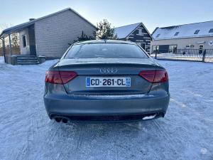 Серый Ауди A5 Sportback 2012 в Таураге, объемом двигателя 1.97 л и пробегом 240 тыс. км за 8800 €, фото 12 на AUTOMOTO.COM.LV