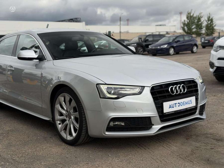 Grey Audi A5 Sportback 2012 in Mazeikiai, with an engine capacity of 1.80 L and mileage of 225 thousand km for 9900 €, photo 8 on AUTOMOTO.COM.LV