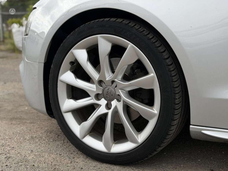 Grey Audi A5 Sportback 2012 in Mazeikiai, with an engine capacity of 1.80 L and mileage of 225 thousand km for 9900 €, photo 14 on AUTOMOTO.COM.LV