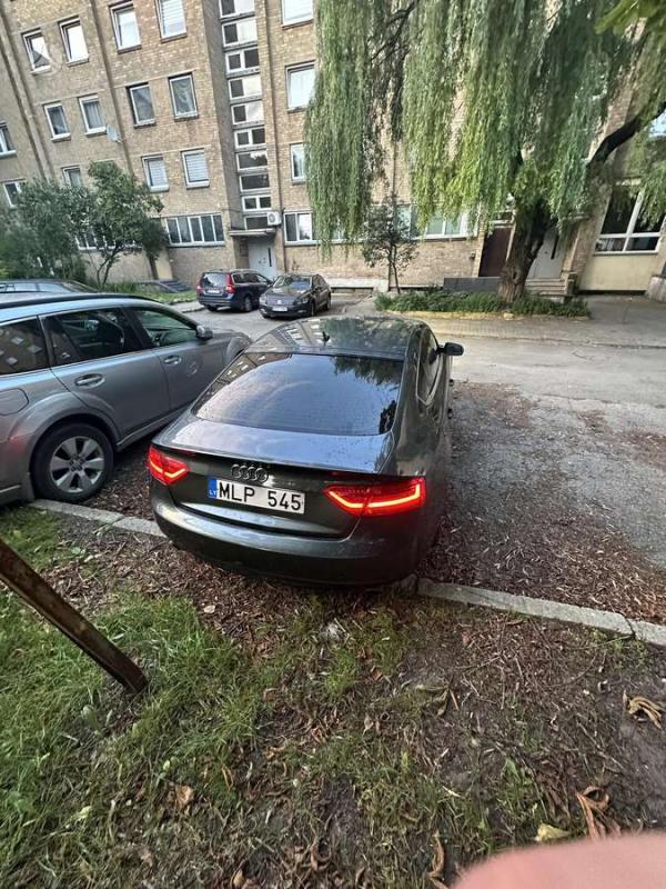 Серый Ауди A5 Sportback 2012 в Вильнюс, объемом двигателя 1.80 л и пробегом 217 тыс. км за 8200 €, фото 5 на AUTOMOTO.COM.LV