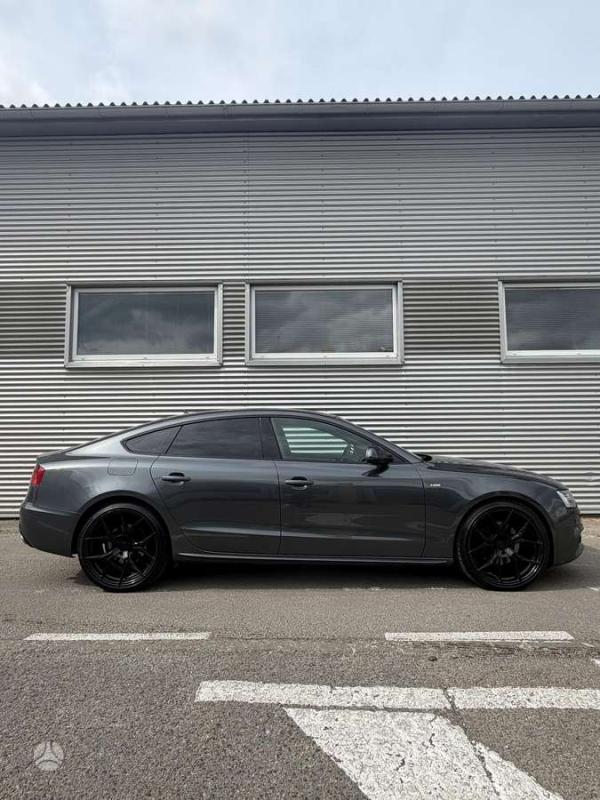 Серый Ауди A5 Sportback 2012 в Шяуляй, объемом двигателя 2.97 л и пробегом 274 тыс. км за 11000 €, фото 3 на AUTOMOTO.COM.LV