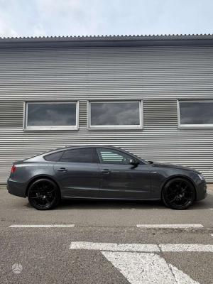 Pelēks Audi A5 Sportback 2012 Šauļi, ar dzinēja tilpumu 2.97 L un nobraukumu 274 tūkst. km par 11000 €, foto 3 vietnē AUTOMOTO.COM.LV