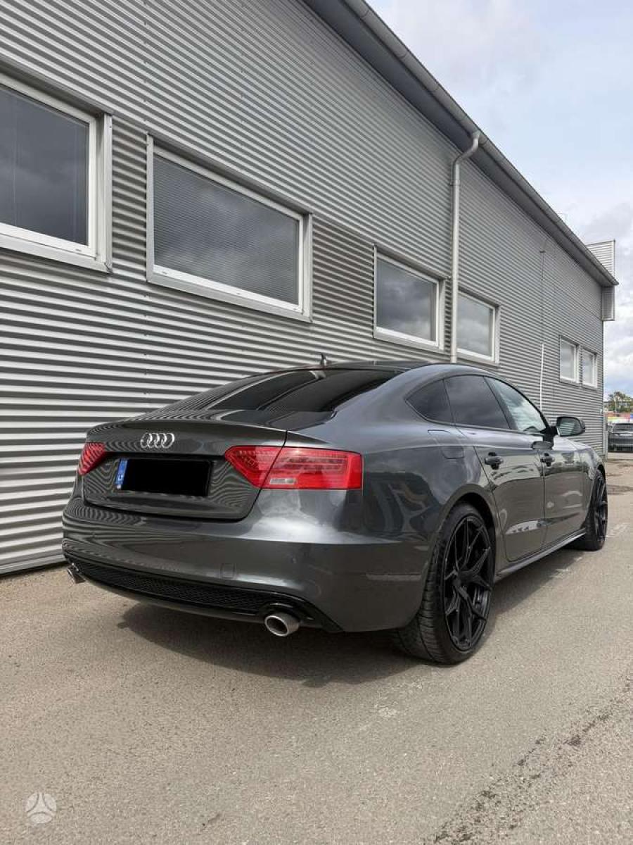 Pelēks Audi A5 Sportback 2012 Šauļi, ar dzinēja tilpumu 2.97 L un nobraukumu 274 tūkst. km par 11000 €, foto 4 vietnē AUTOMOTO.COM.LV