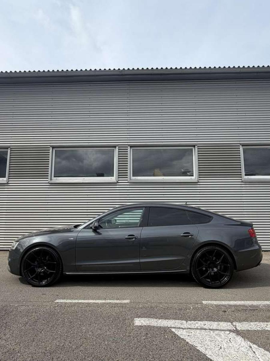 Pelēks Audi A5 Sportback 2012 Šauļi, ar dzinēja tilpumu 2.97 L un nobraukumu 274 tūkst. km par 11000 €, foto 7 vietnē AUTOMOTO.COM.LV