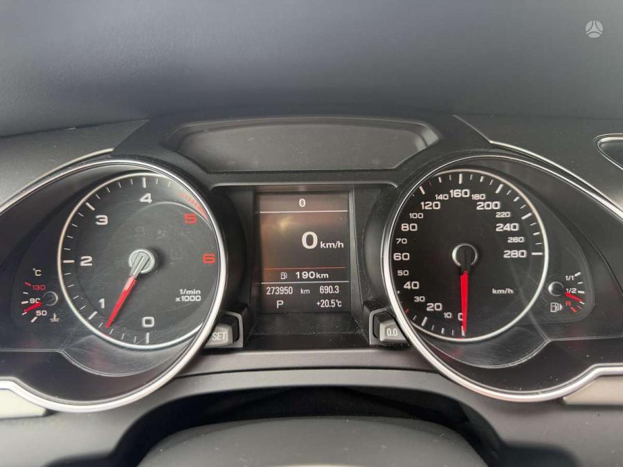 Pelēks Audi A5 Sportback 2012 Šauļi, ar dzinēja tilpumu 2.97 L un nobraukumu 274 tūkst. km par 11000 €, foto 14 vietnē AUTOMOTO.COM.LV