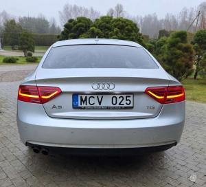 Pelēks Audi A5 Sportback 2013 Utena, ar dzinēja tilpumu 1.97 L un nobraukumu 288 tūkst. km par 6400 €, foto 4 vietnē AUTOMOTO.COM.LV
