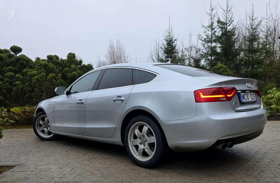 Pelēks Audi A5 Sportback 2013 Utena, ar dzinēja tilpumu 1.97 L un nobraukumu 288 tūkst. km par 6400 €, foto 15 vietnē AUTOMOTO.COM.LV
