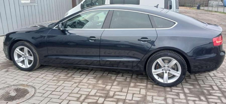 Grey Audi A5 Sportback 2013 in Taurage, with an engine capacity of 1.97 L and mileage of 122 thousand km for 9800 €, photo 2 on AUTOMOTO.COM.LV