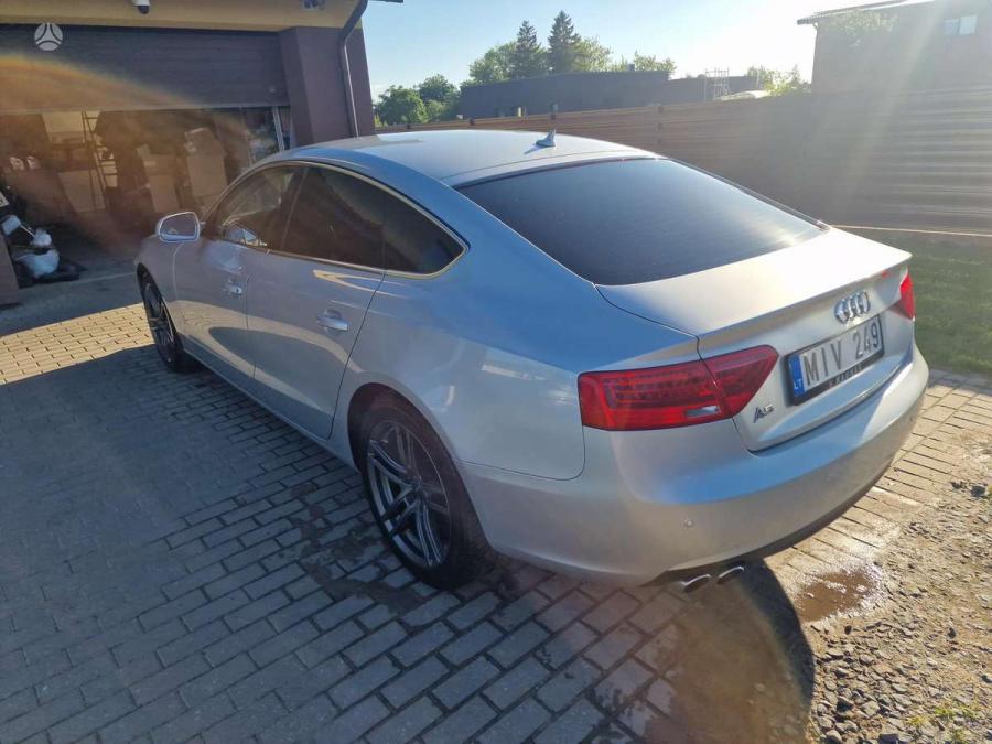 Pelēks Audi A5 Sportback 2013 Kauņa, ar dzinēja tilpumu 1.97 L un nobraukumu 321 tūkst. km par 10000 €, foto 6 vietnē AUTOMOTO.COM.LV