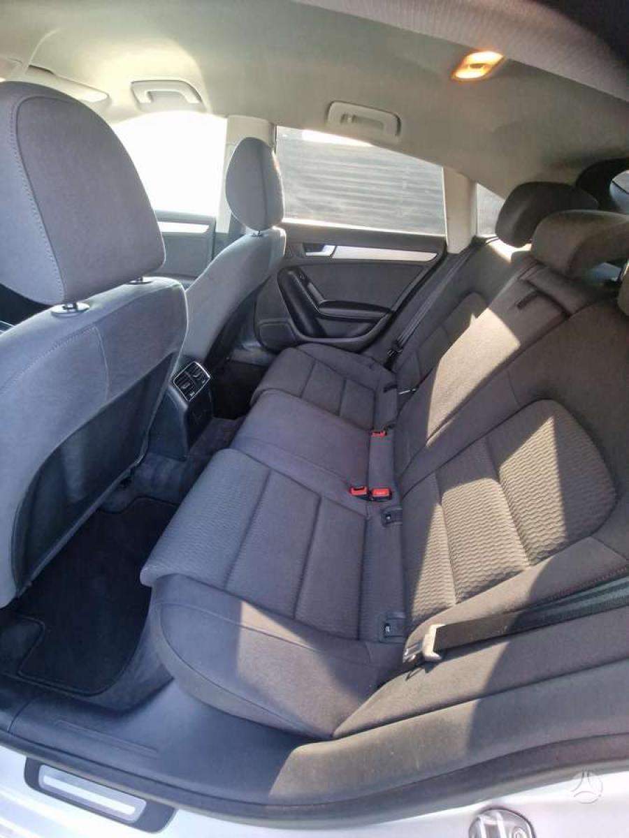 Pelēks Audi A5 Sportback 2013 Kauņa, ar dzinēja tilpumu 1.97 L un nobraukumu 321 tūkst. km par 10000 €, foto 8 vietnē AUTOMOTO.COM.LV
