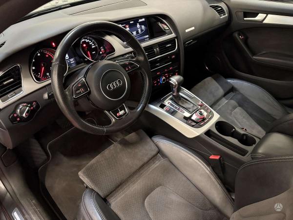 Grey Audi A5 Sportback 2014 in Vilnius, with an engine capacity of 1.96 L and mileage of 233 thousand km for 7990 €, photo 10 on AUTOMOTO.COM.LV