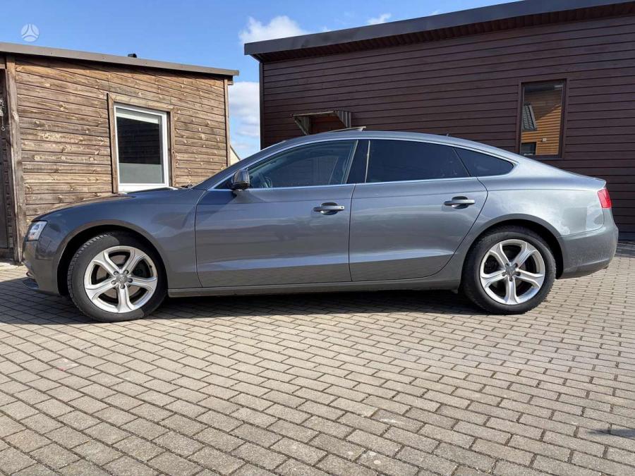 Grey Audi A5 Sportback 2014 in Kaunas, with an engine capacity of 1.96 L and mileage of 253 thousand km for 10500 €, photo 7 on AUTOMOTO.COM.LV