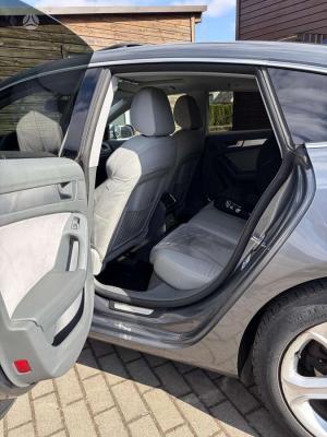 Grey Audi A5 Sportback 2014 in Kaunas, with an engine capacity of 1.96 L and mileage of 253 thousand km for 10500 €, photo 10 on AUTOMOTO.COM.LV