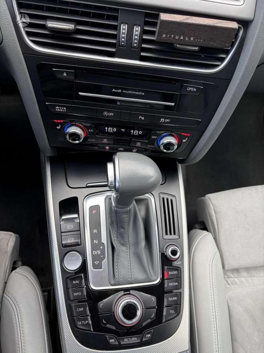 Grey Audi A5 Sportback 2014 in Kaunas, with an engine capacity of 1.96 L and mileage of 253 thousand km for 10500 €, photo 17 on AUTOMOTO.COM.LV