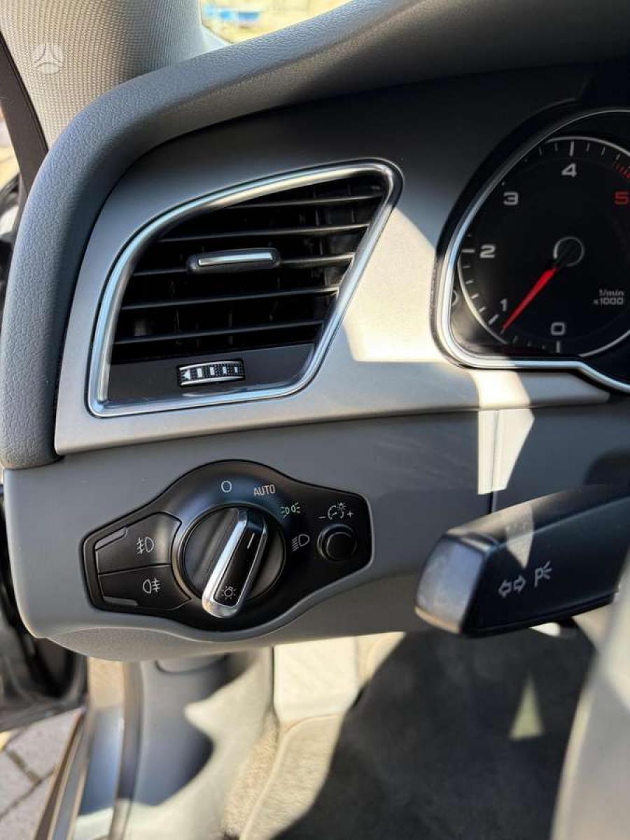 Grey Audi A5 Sportback 2014 in Kaunas, with an engine capacity of 1.96 L and mileage of 253 thousand km for 10500 €, photo 20 on AUTOMOTO.COM.LV