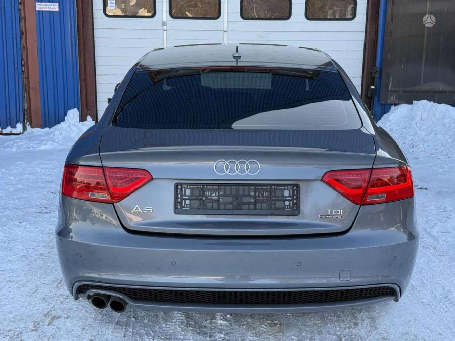 Pelēks Audi A5 Sportback 2016 Prienai, ar dzinēja tilpumu 1.97 L un nobraukumu 201 tūkst. km par 11750 €, foto 11 vietnē AUTOMOTO.COM.LV