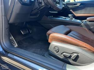 Grey Audi A5 Sportback 2017 in Klaipeda, with an engine capacity of 2.00 L and mileage of 160 thousand km for 18000 €, photo 12 on AUTOMOTO.COM.LV