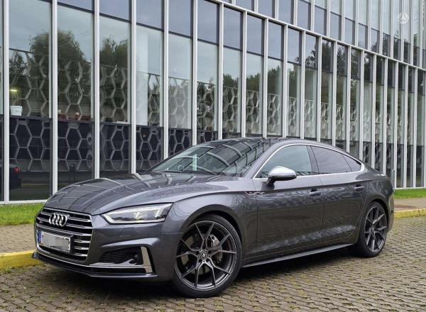 Audi A5 Sportback 2017 Viļņa vietnē Pelēks Audi A5 Sportback 2017 Viļņa, ar dzinēja tilpumu 1.98 L un nobraukumu 189 tūkst. km par 13700 €, foto 1 vietnē AUTOMOTO.COM.LV