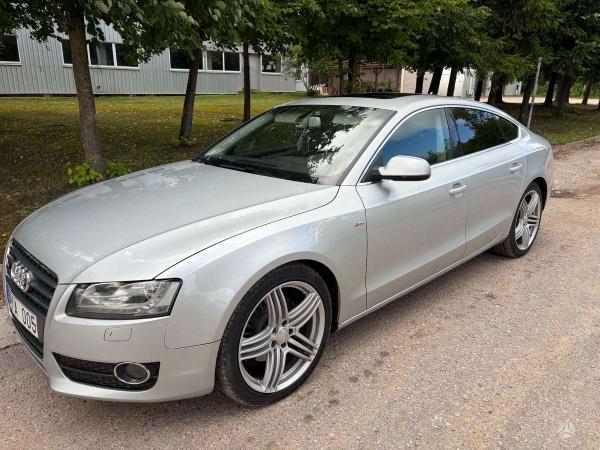 Pelēks Audi A5 Sportback 2009 Utena, ar dzinēja tilpumu 2.00 L un nobraukumu 278 tūkst. km par 8900 €, foto 5 vietnē AUTOMOTO.COM.LV