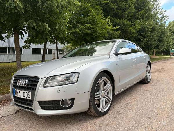 Pelēks Audi A5 Sportback 2009 Utena, ar dzinēja tilpumu 2.00 L un nobraukumu 278 tūkst. km par 8900 €, foto 7 vietnē AUTOMOTO.COM.LV