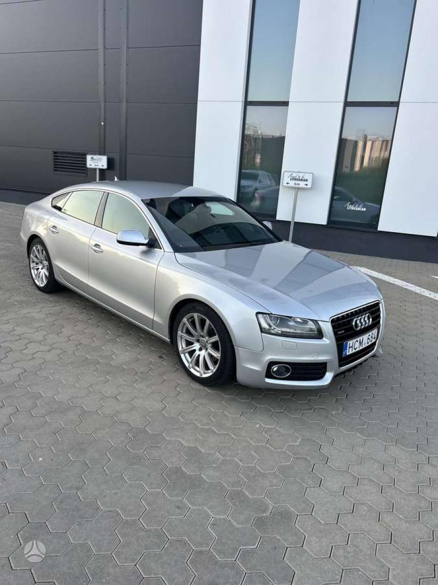 Серый Ауди A5 Sportback 2010 в Вильнюс, объемом двигателя 1.97 л и пробегом 370 тыс. км за 4800 €, фото 3 на AUTOMOTO.COM.LV