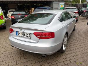 Pelēks Audi A5 Sportback 2010 Jurbarkas, ar dzinēja tilpumu 2.00 L un nobraukumu 147 tūkst. km par 4499 €, foto 5 vietnē AUTOMOTO.COM.LV