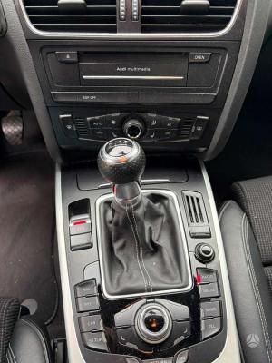 Pelēks Audi A5 Sportback 2010 Jurbarkas, ar dzinēja tilpumu 2.00 L un nobraukumu 147 tūkst. km par 4499 €, foto 7 vietnē AUTOMOTO.COM.LV