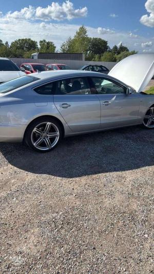 Pelēks Audi A5 Sportback 2010 Jurbarkas, ar dzinēja tilpumu 2.00 L un nobraukumu 147 tūkst. km par 4499 €, foto 16 vietnē AUTOMOTO.COM.LV