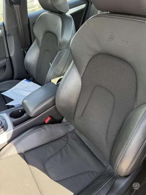 Pelēks Audi A5 Sportback 2010 Jurbarkas, ar dzinēja tilpumu 2.00 L un nobraukumu 147 tūkst. km par 4499 €, foto 24 vietnē AUTOMOTO.COM.LV