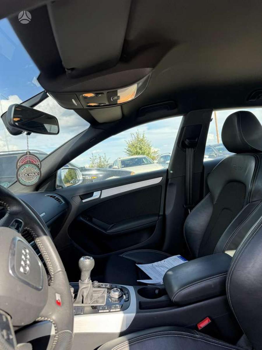 Pelēks Audi A5 Sportback 2010 Jurbarkas, ar dzinēja tilpumu 2.00 L un nobraukumu 147 tūkst. km par 4499 €, foto 25 vietnē AUTOMOTO.COM.LV