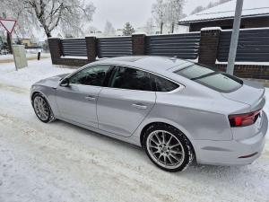 Pelēks Audi A5 Sportback 2017 Kauņa, ar dzinēja tilpumu 2.00 L un nobraukumu 299 tūkst. km par 14350 €, foto 4 vietnē AUTOMOTO.COM.LV