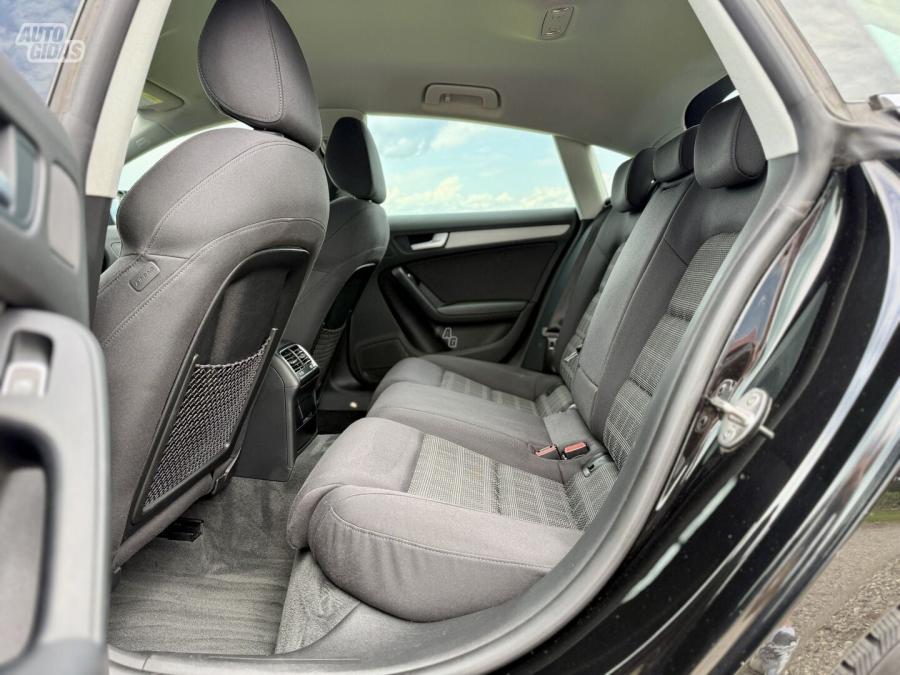 Audi A5 Sportback 2014 in Vilkaviskis, with an engine capacity of 2.00 L and mileage of 252 thousand km for 12300 €, photo 20 on AUTOMOTO.COM.LV