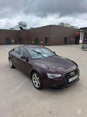 Красный Ауди A5 Sportback 2012 в Вильнюс, объемом двигателя 2.97 л и пробегом 242 тыс. км за 8200 €, фото  на AUTOMOTO.COM.LV