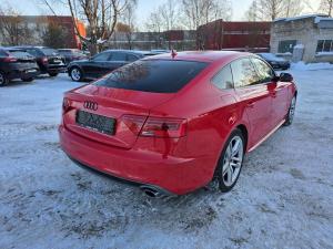 Красный Ауди A5 Sportback 2014 в Тельшяй, объемом двигателя 1.80 л и пробегом 279 тыс. км за 10700 €, фото 3 на AUTOMOTO.COM.LV