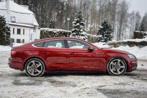 Red Audi A5 Sportback 2017 in Elektrenai, with an engine capacity of 1.97 L and mileage of 223 thousand km for 19450 €, photo 6 on AUTOMOTO.COM.LV