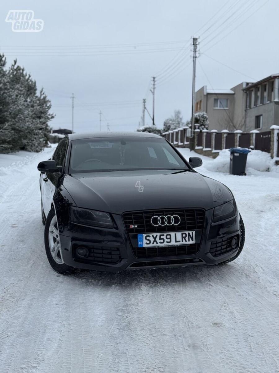 Audi A5 Sportback 2009 in Salcininkai, with an engine capacity of 3.00 L and mileage of 300 thousand km for 3750 €, photo 2 on AUTOMOTO.COM.LV