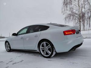 White Audi A5 Sportback 2015 in Vilkaviskis, with an engine capacity of 3.00 L and mileage of 276 thousand km for 10200 €, photo 6 on AUTOMOTO.COM.LV