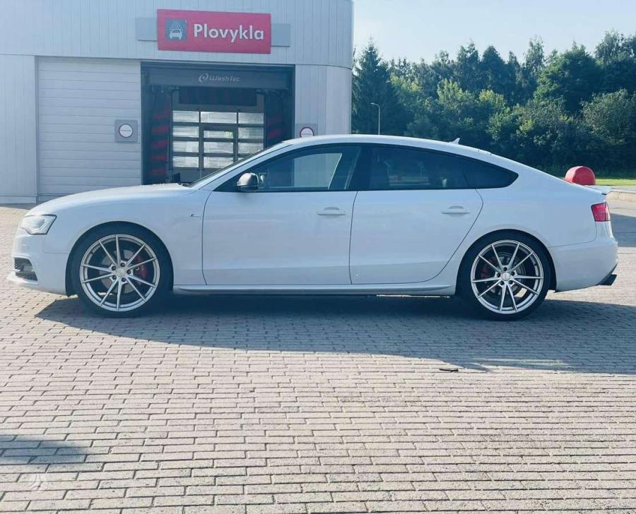 Белый Ауди A5 Sportback 2011 в Паневежис, объемом двигателя 2.97 л и пробегом 337 тыс. км за 10900 €, фото 5 на AUTOMOTO.COM.LV