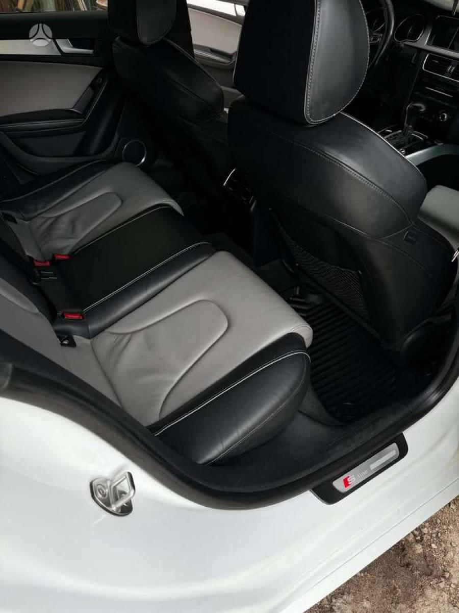 Белый Ауди A5 Sportback 2011 в Паневежис, объемом двигателя 2.97 л и пробегом 337 тыс. км за 10900 €, фото 10 на AUTOMOTO.COM.LV