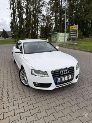 White Audi A5 Sportback 2011 in Kaunas, with an engine capacity of 1.97 L and mileage of 285 thousand km for 4350 €, photo 3 on AUTOMOTO.COM.LV