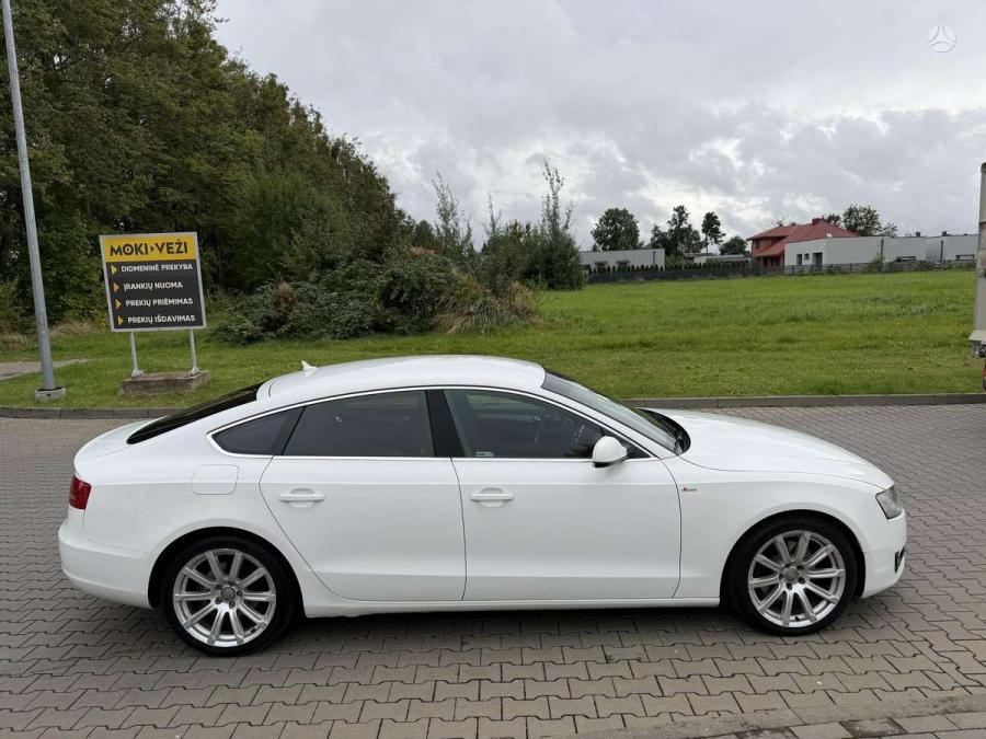 White Audi A5 Sportback 2011 in Kaunas, with an engine capacity of 1.97 L and mileage of 285 thousand km for 4350 €, photo 7 on AUTOMOTO.COM.LV