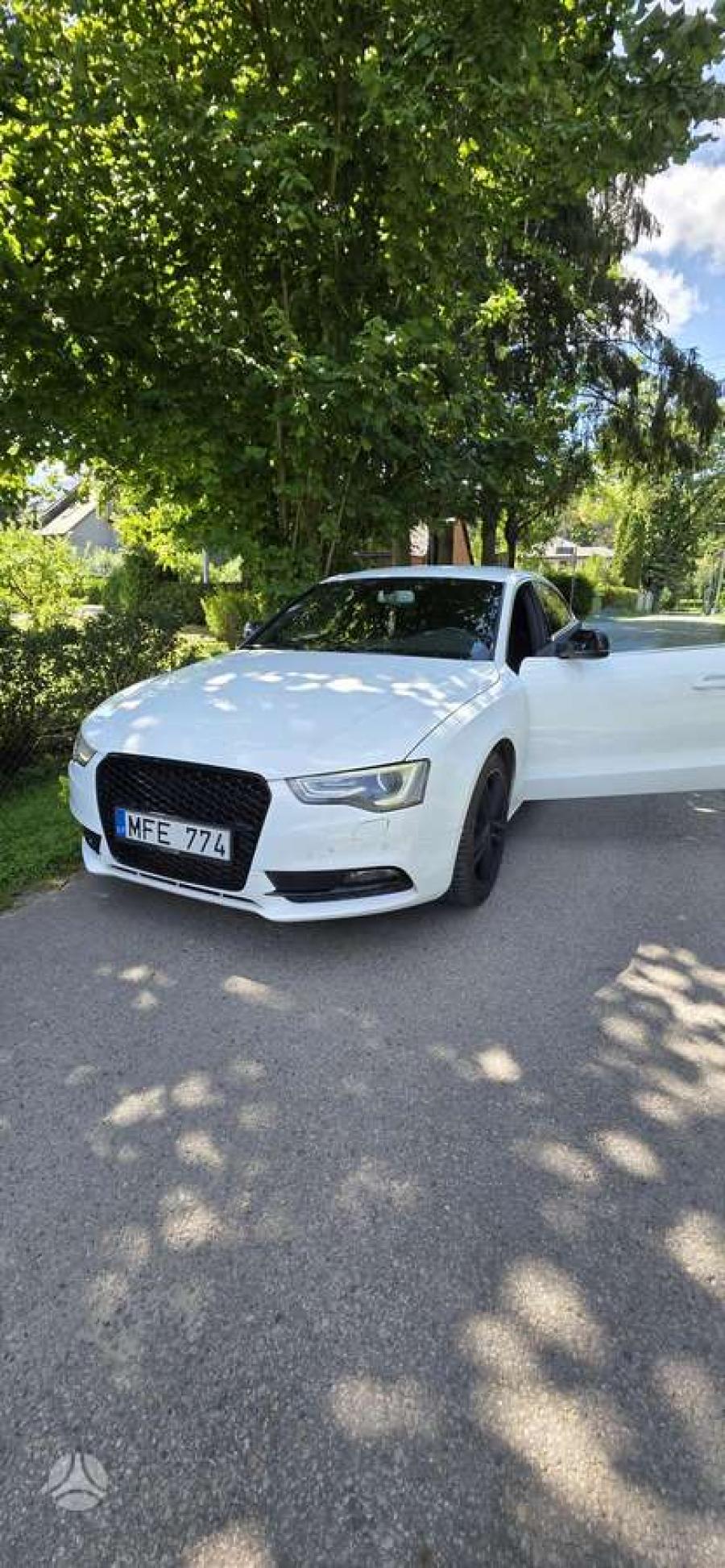 White Audi A5 Sportback 2012 in Kaunas, with an engine capacity of 1.97 L and mileage of 320 thousand km for 7499 €, photo 5 on AUTOMOTO.COM.LV