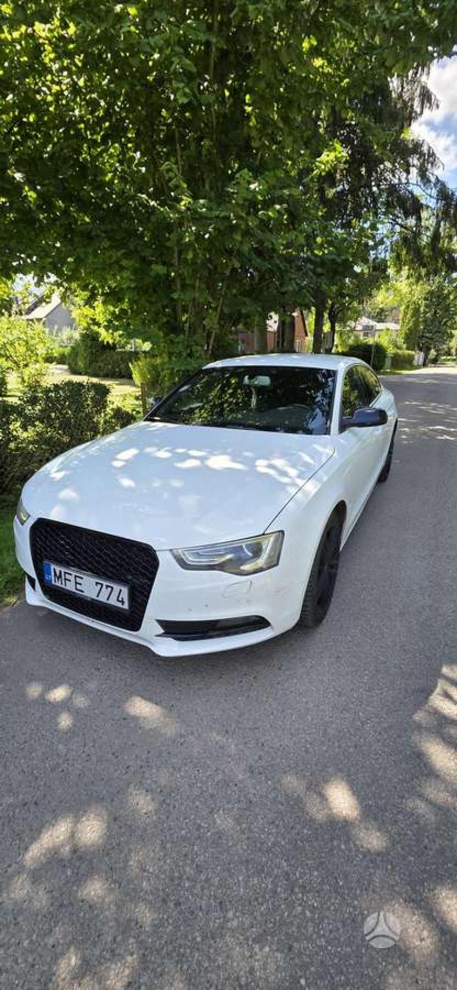 White Audi A5 Sportback 2012 in Kaunas, with an engine capacity of 1.97 L and mileage of 320 thousand km for 7499 €, photo 9 on AUTOMOTO.COM.LV