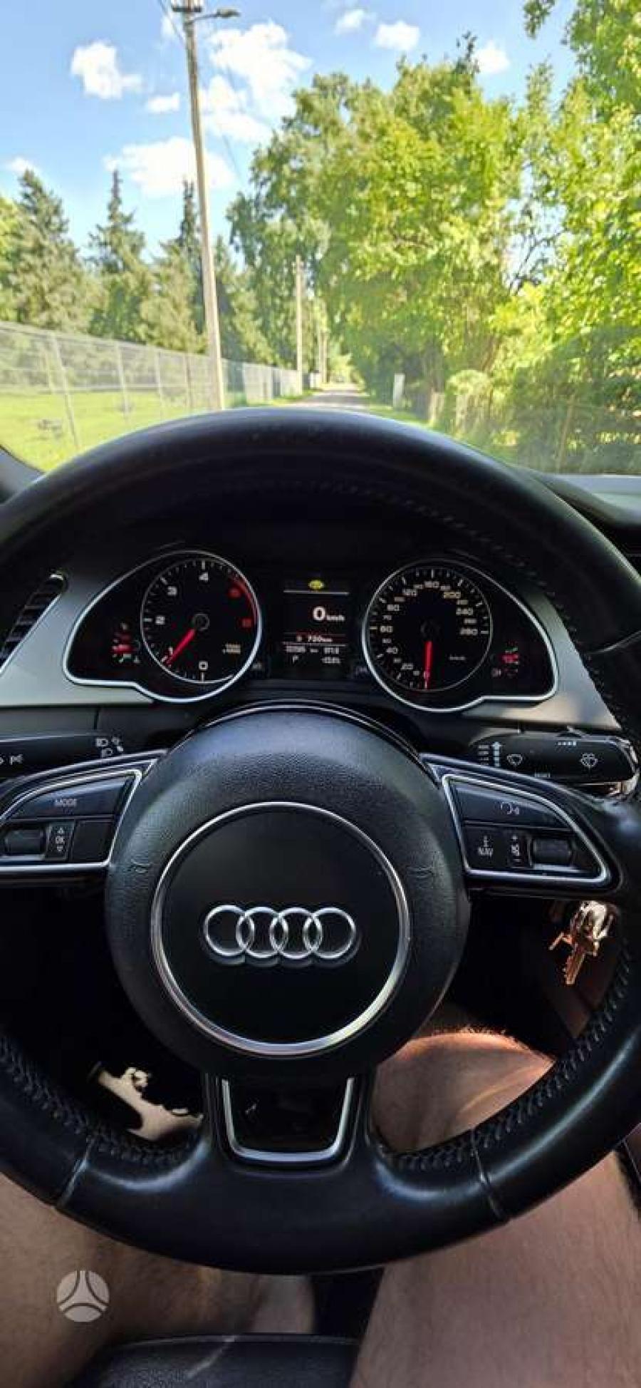 White Audi A5 Sportback 2012 in Kaunas, with an engine capacity of 1.97 L and mileage of 320 thousand km for 7499 €, photo 11 on AUTOMOTO.COM.LV