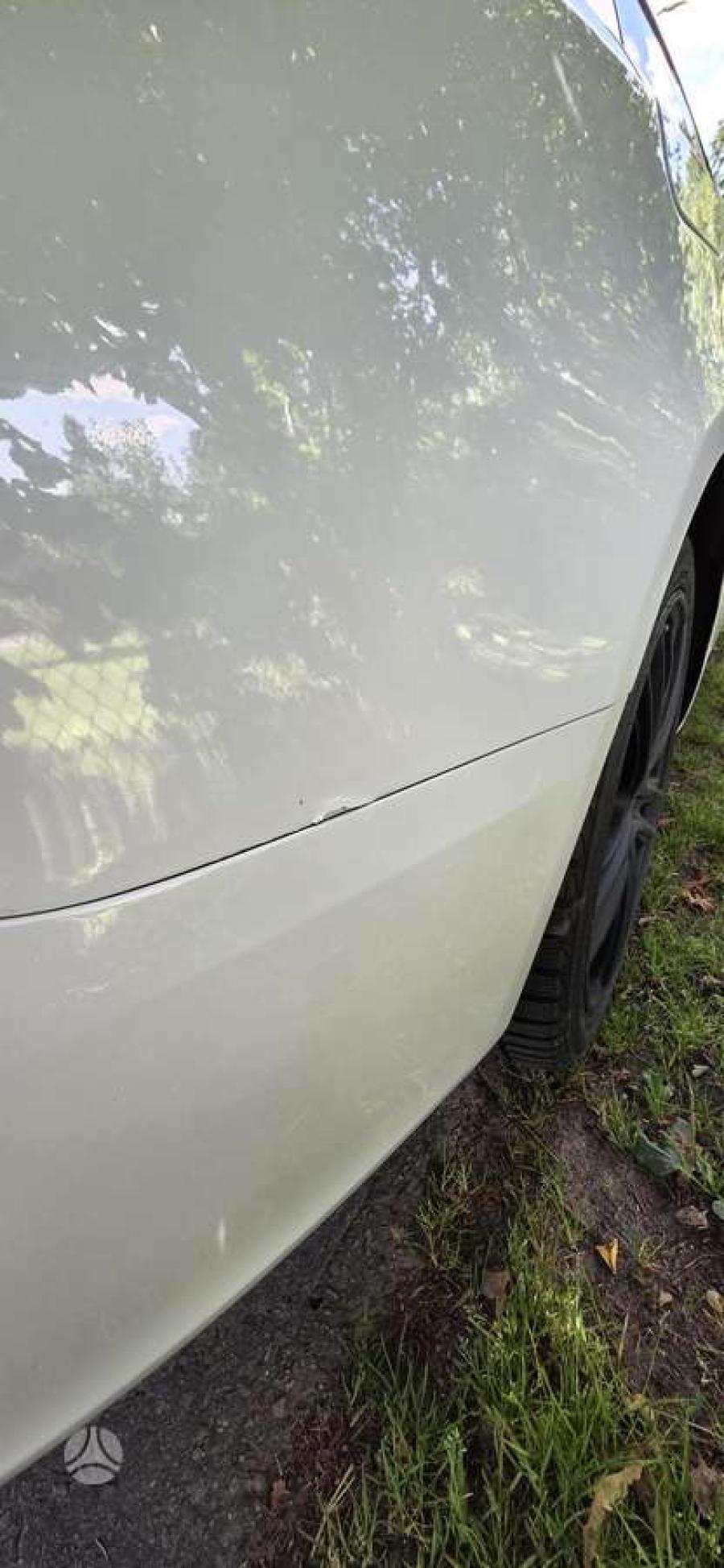 White Audi A5 Sportback 2012 in Kaunas, with an engine capacity of 1.97 L and mileage of 320 thousand km for 7499 €, photo 12 on AUTOMOTO.COM.LV