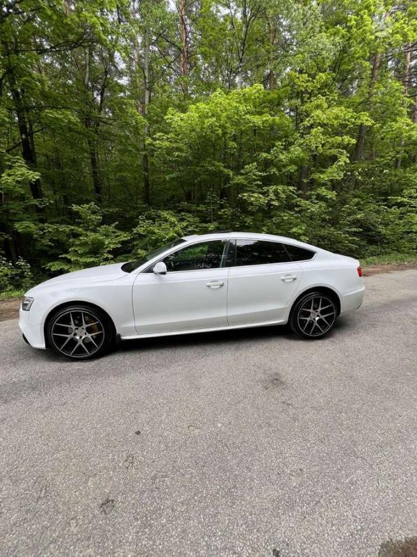 White Audi A5 Sportback 2013 in Alytus, with an engine capacity of 1.98 L and mileage of 186 thousand km for 12900 €, photo 3 on AUTOMOTO.COM.LV