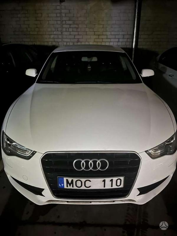 White Audi A5 Sportback 2013 in Vilnius, with an engine capacity of 2.97 L and mileage of 303 thousand km for 11200 €, photo 1 on AUTOMOTO.COM.LV